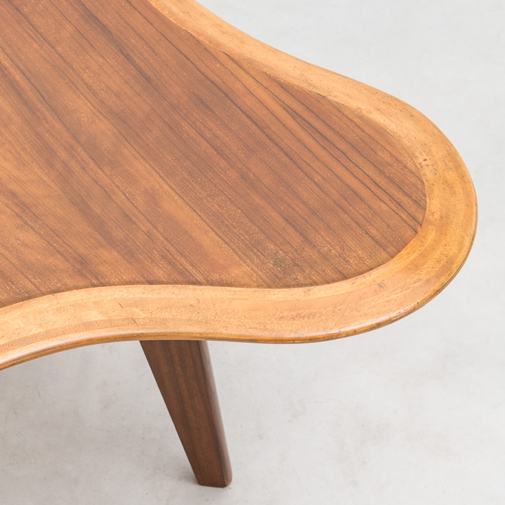Neil Morris walnut Cloud table | Béton Brut